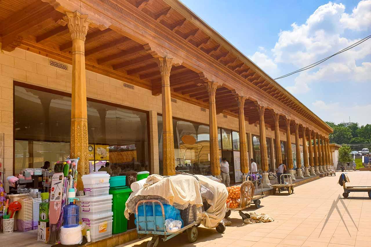 Tashkent Bazaars - Central Asia Guide