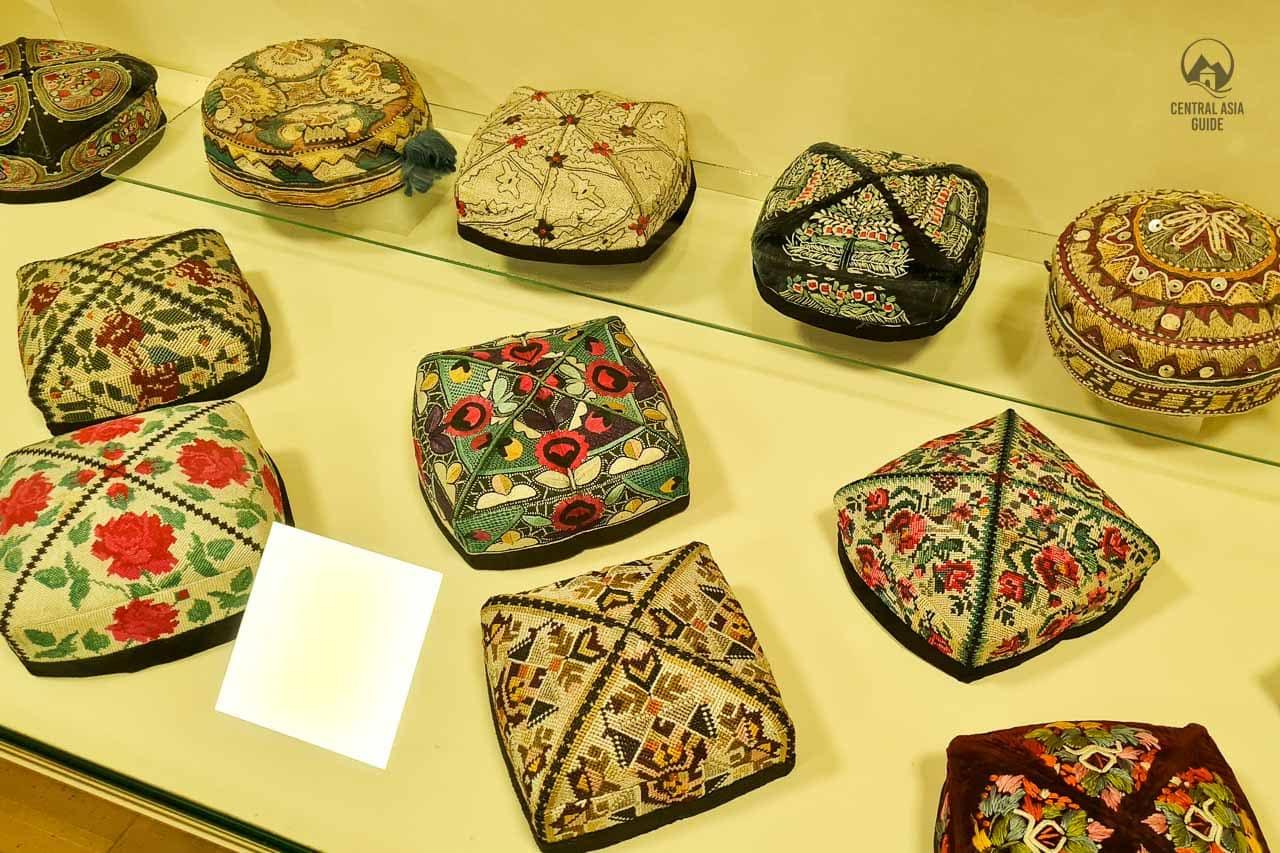 Uzbek clothing is very colorful and traditional - Central Asia Guide